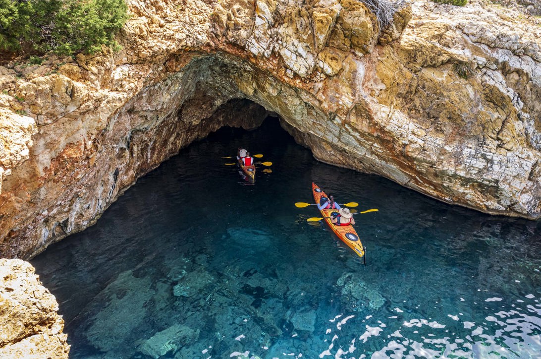 “Rhina Cave” Sea Kayaking Tour | Trekking Hellas