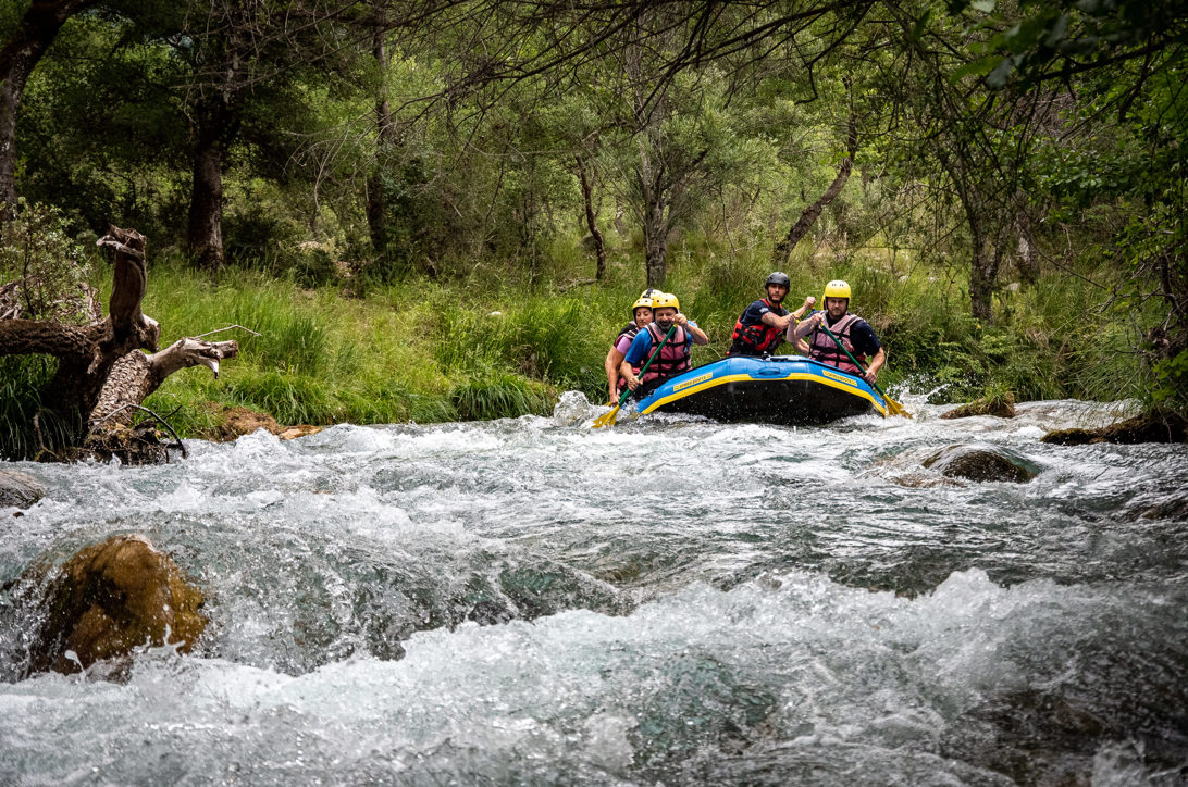 Rafting στα ωραιότερα ποτάμια από την Ήπειρο μέχρι και την Πελοπόννησο ...