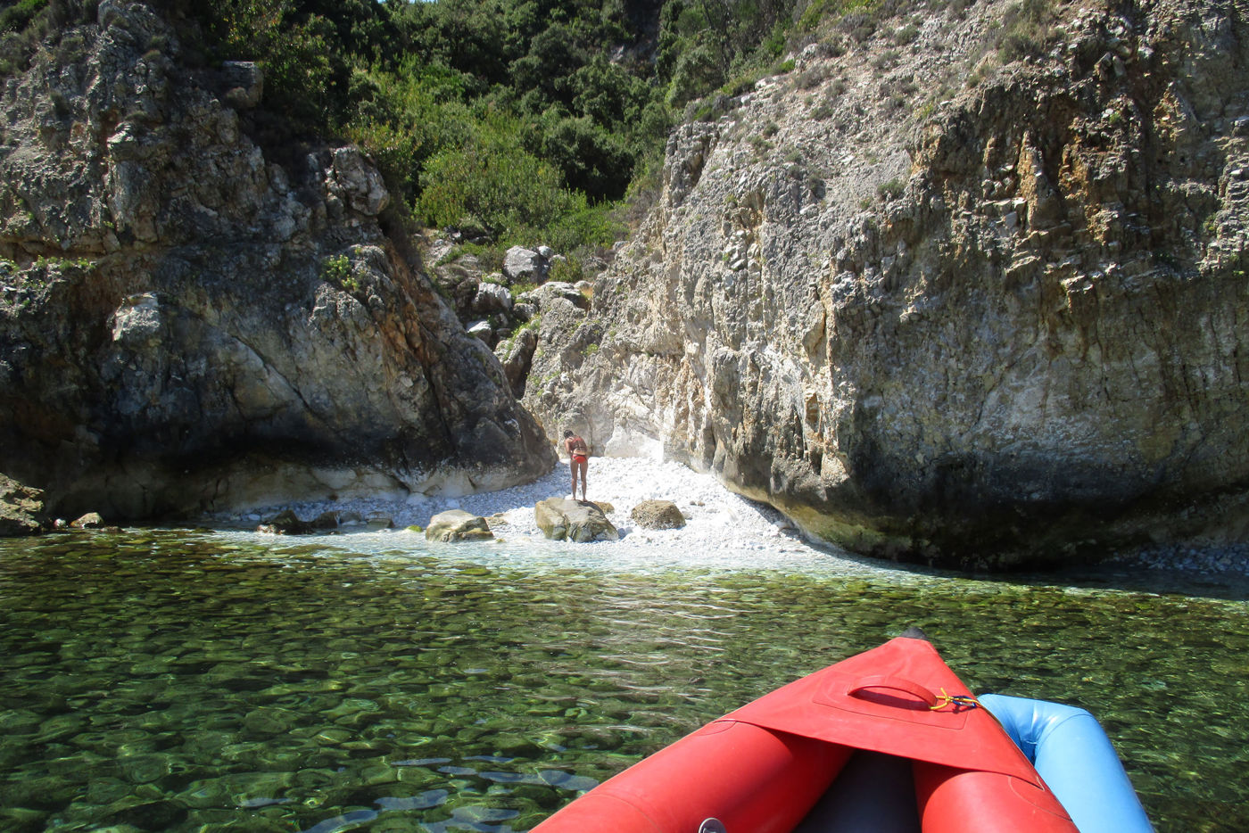 Zodiac safari | Βόλτες με σκάφος σε "κρυφές"παραλίες | Trekking Hellas