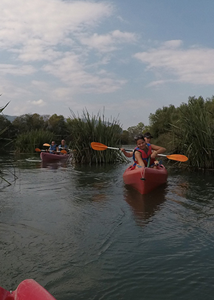 Canoe Kayak σε μαγικές λίμνες και ποτάμια | Trekking Hellas